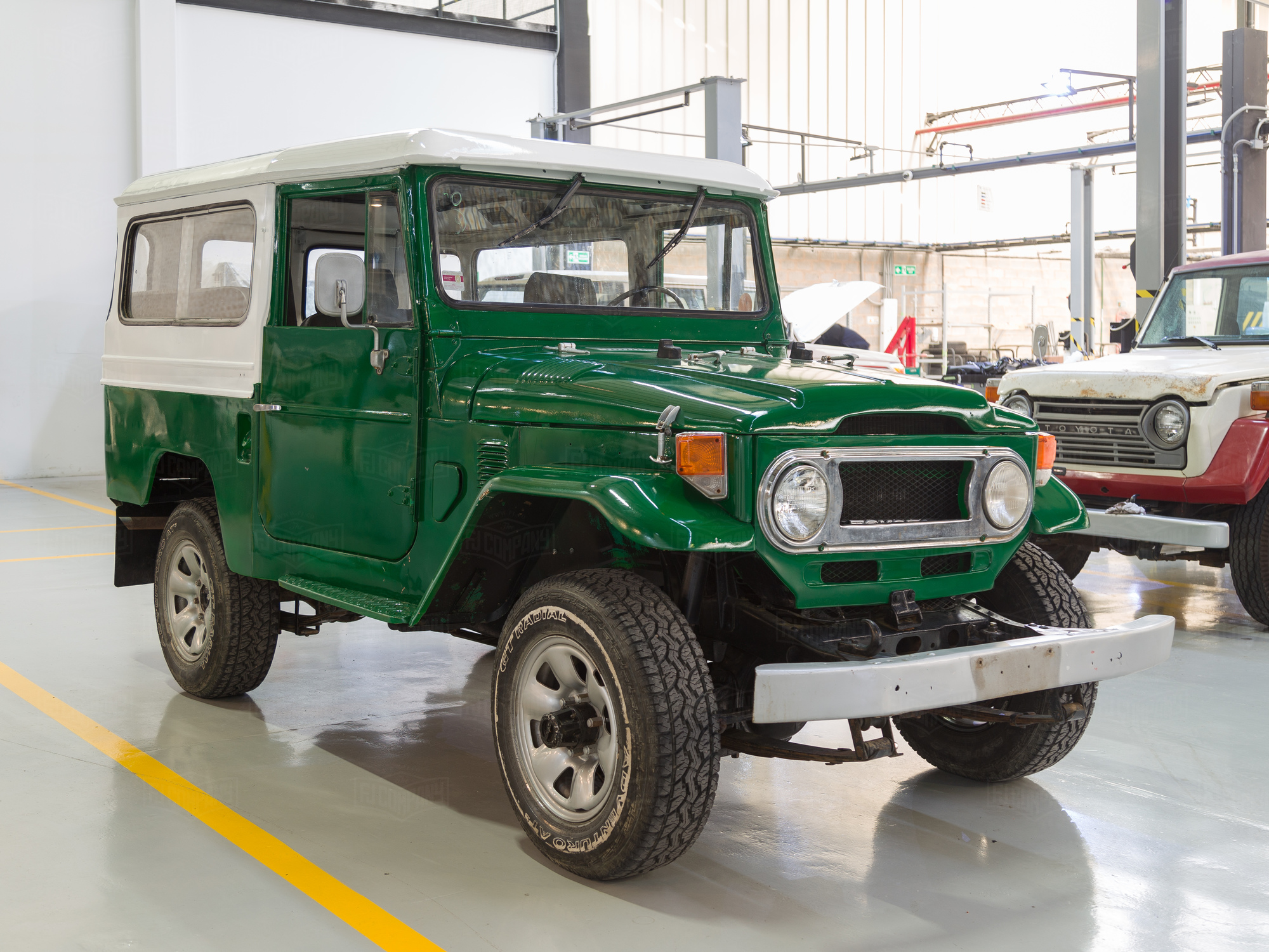 1982 FJ43 - White (031) - FJ43 110253