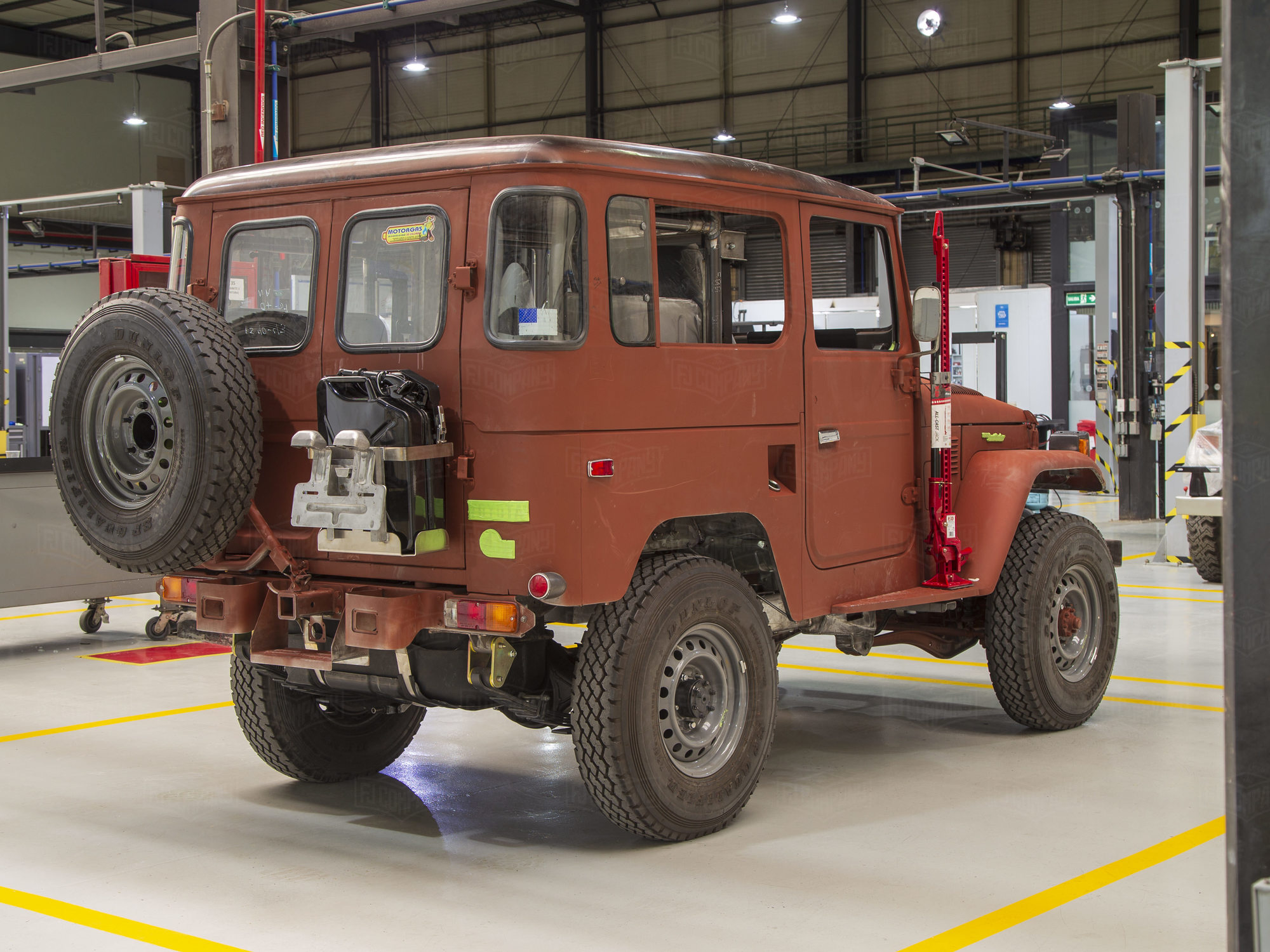 1979 FJ40 - Rustic Green (621) - FJ40-294257