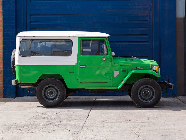 Land Cruisers for restoration - The FJ Company