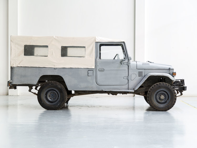 Land Cruisers for restoration - The FJ Company