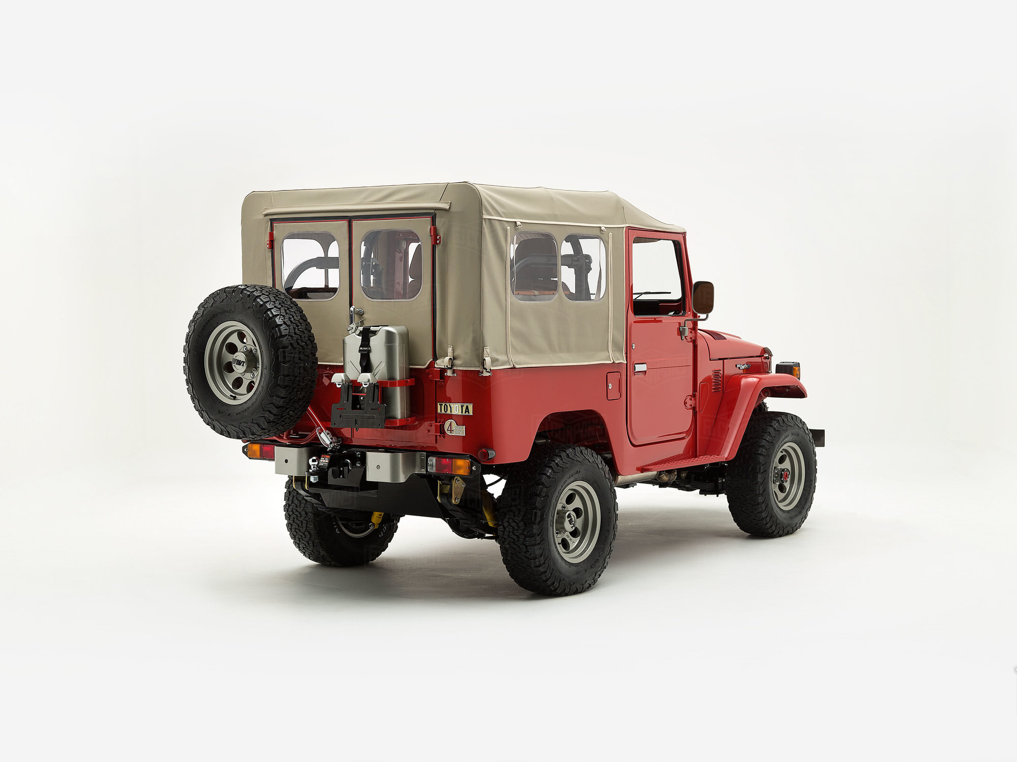 1982 FJ40 - Freeborn Red - FJ40-357089