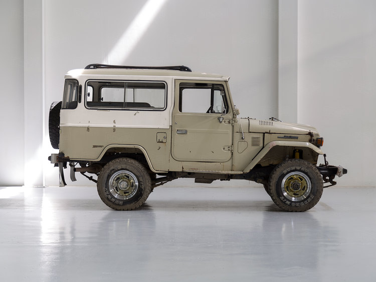 Land Cruisers for restoration - The FJ Company
