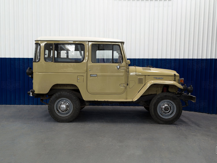 Restored Land Cruisers - The FJ Company