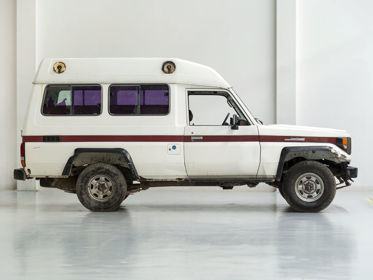 Land Cruisers for restoration - The FJ Company