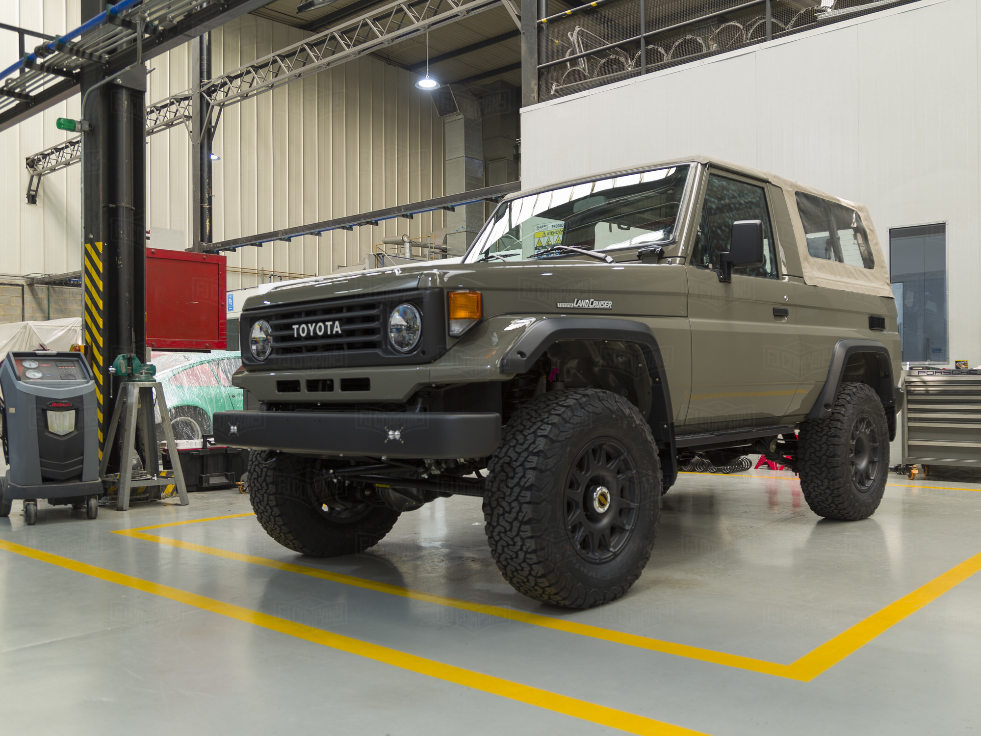 1994 FJ70 - TBD - FZJ73 0003334